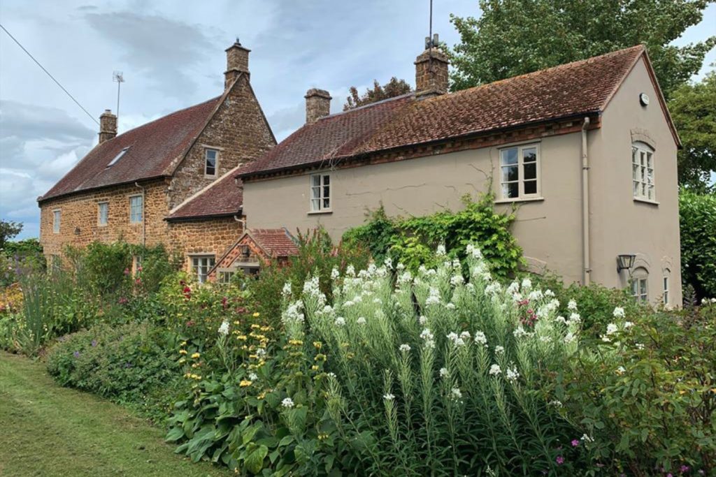 Clare House - Dodford Manor